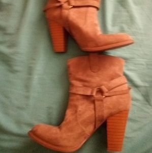 JustFab | Shoes | Womens Boots | Poshmark